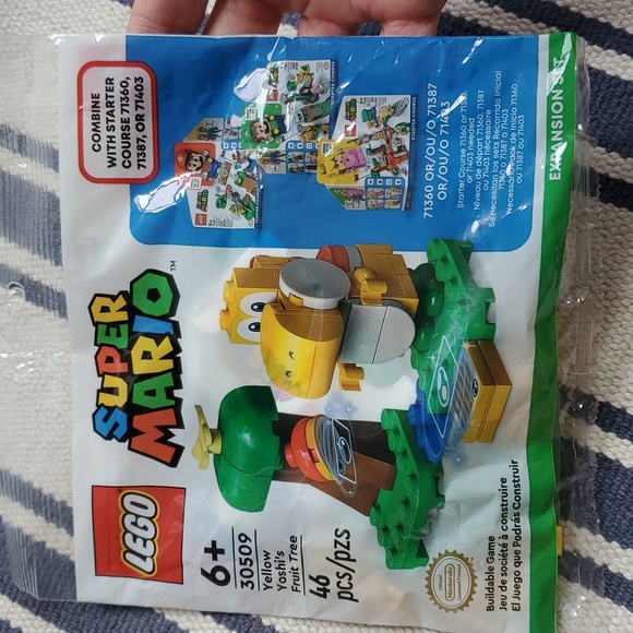 Lego | Toys | Nip Lego Super Mario 3509 Yellow Yoshis Fruit Tree 46 ...